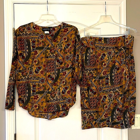 Rafferty | Tops | 2 Piece Rafferty | Poshmark